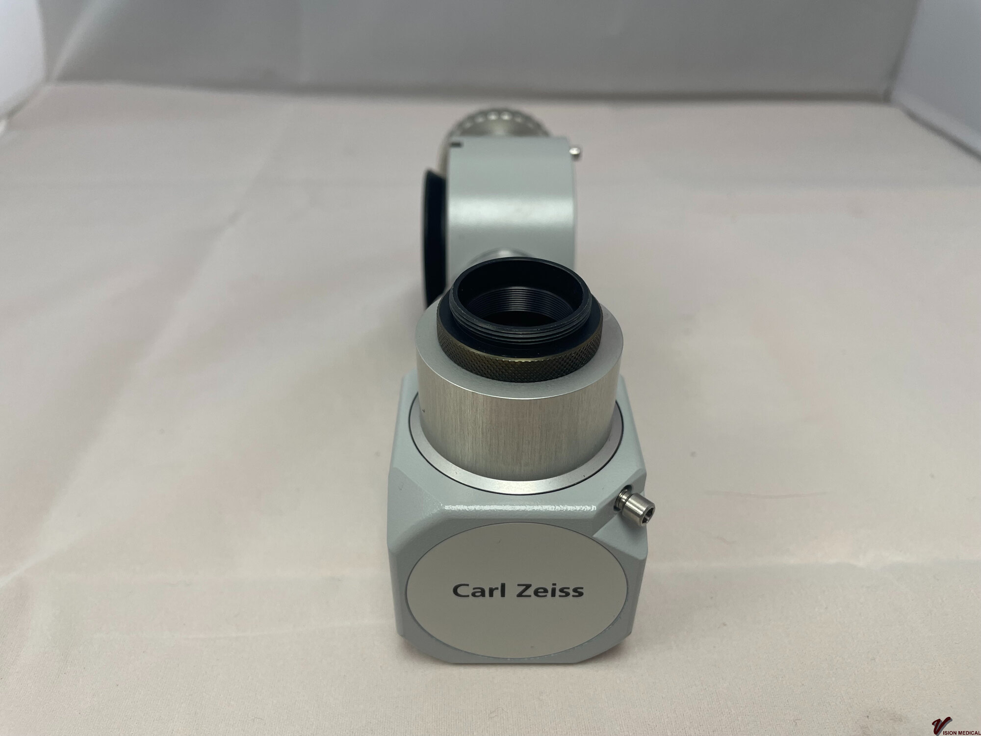 Carl Zeiss 80/20 Dual Port 90 Degree Beam Splitter & Camera Mount
